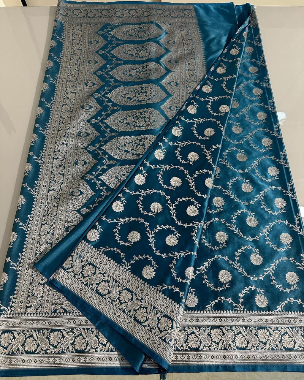 Banarasi Pure Mashroo Silk Saree - Blue, Voilet, Green and More – Phulari